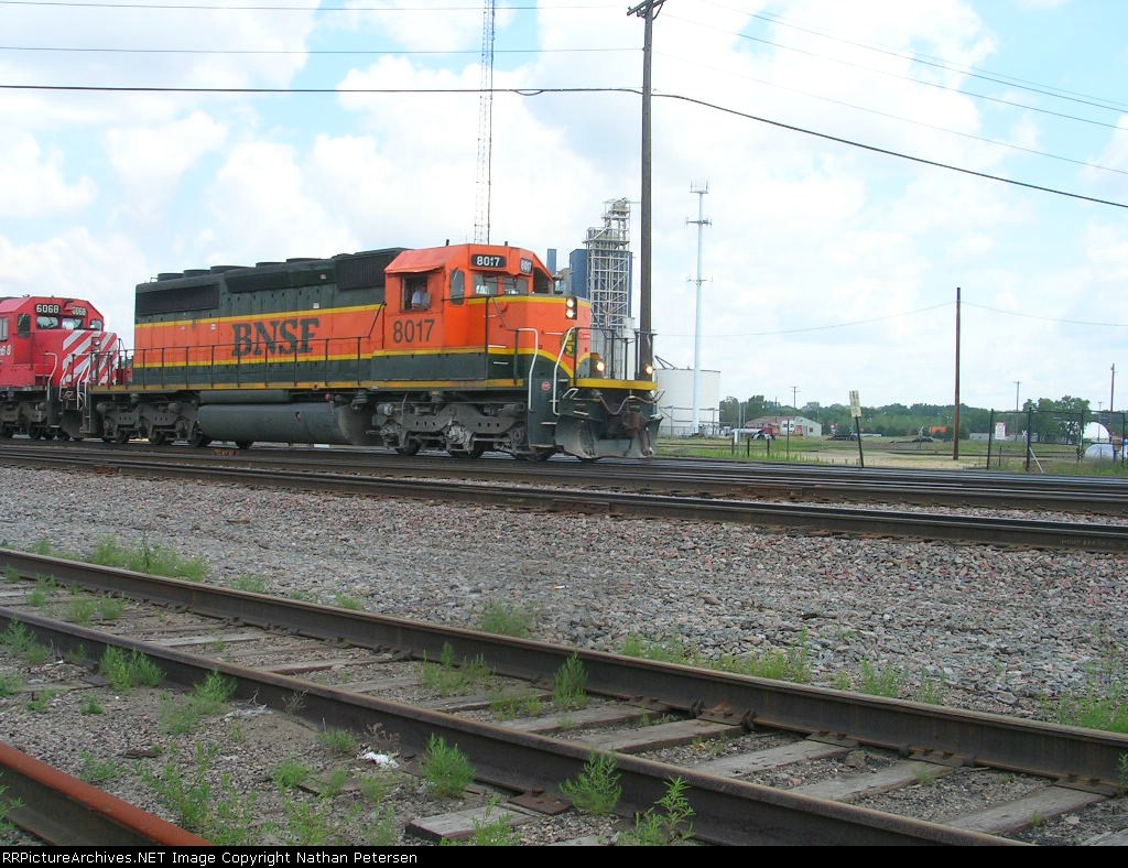 BNSF 8017